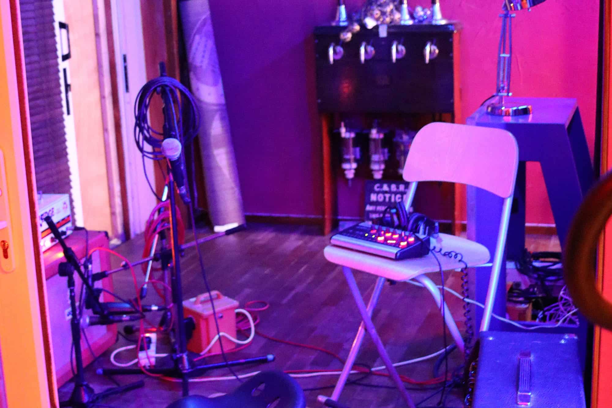 Home - Panicbutton studios